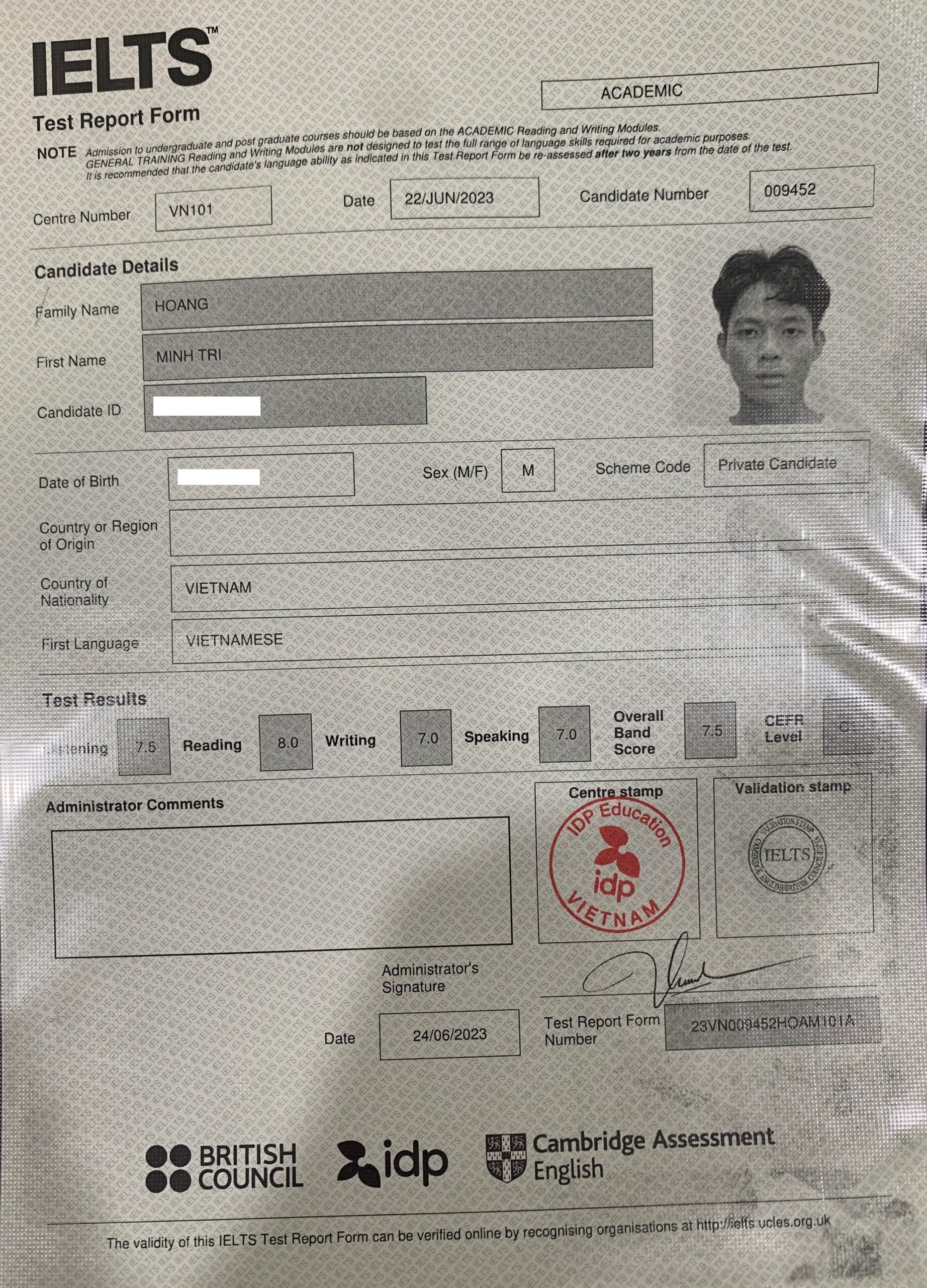 Hoàng Minh Trí - 7.5 IELTS - Summit Education